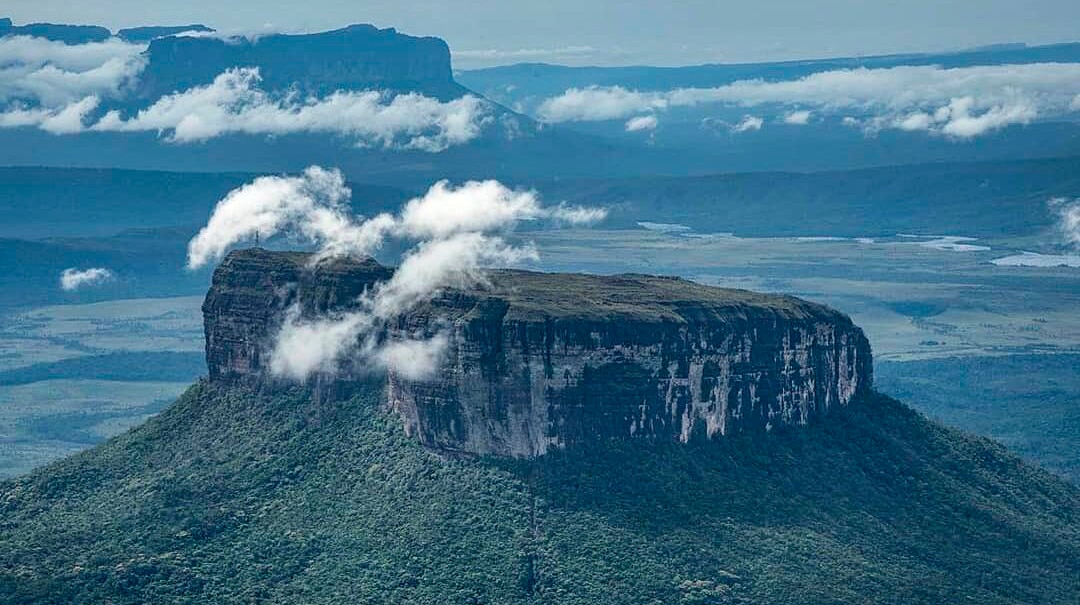 SOS Orinoco ante fiestas en la cima de tepuyes en Venezuela - PROVEA